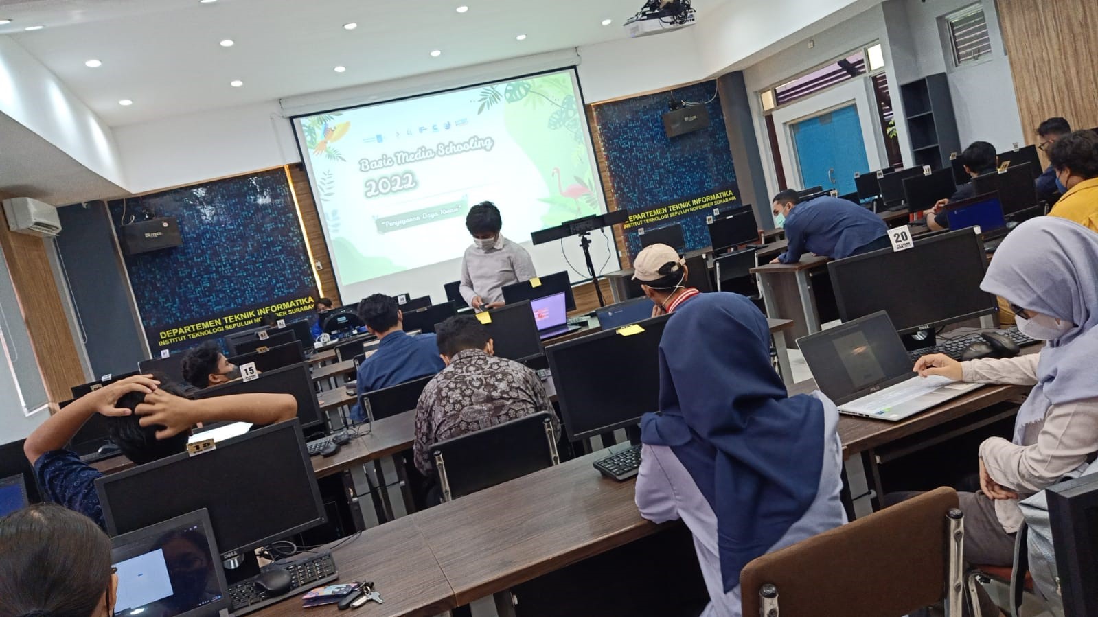 Mempelajari Dasar-Dasar Desain Bersama BMS